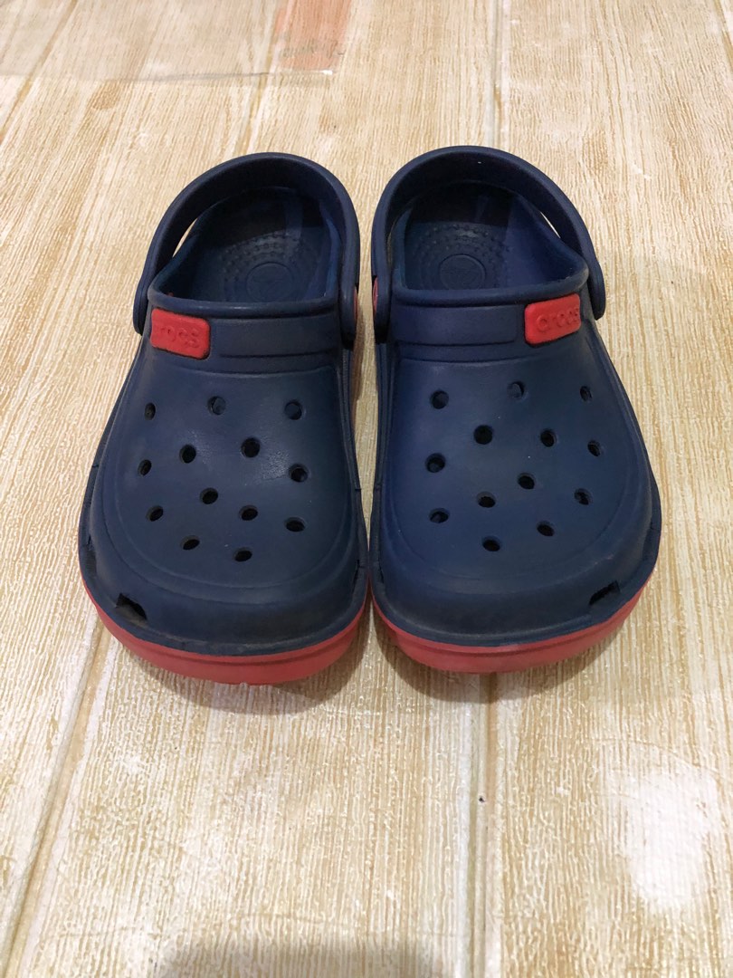 Crocs anak C11, Bayi & Anak, Baju Anak Laki-laki, 4 hingga 7 tahun di ...