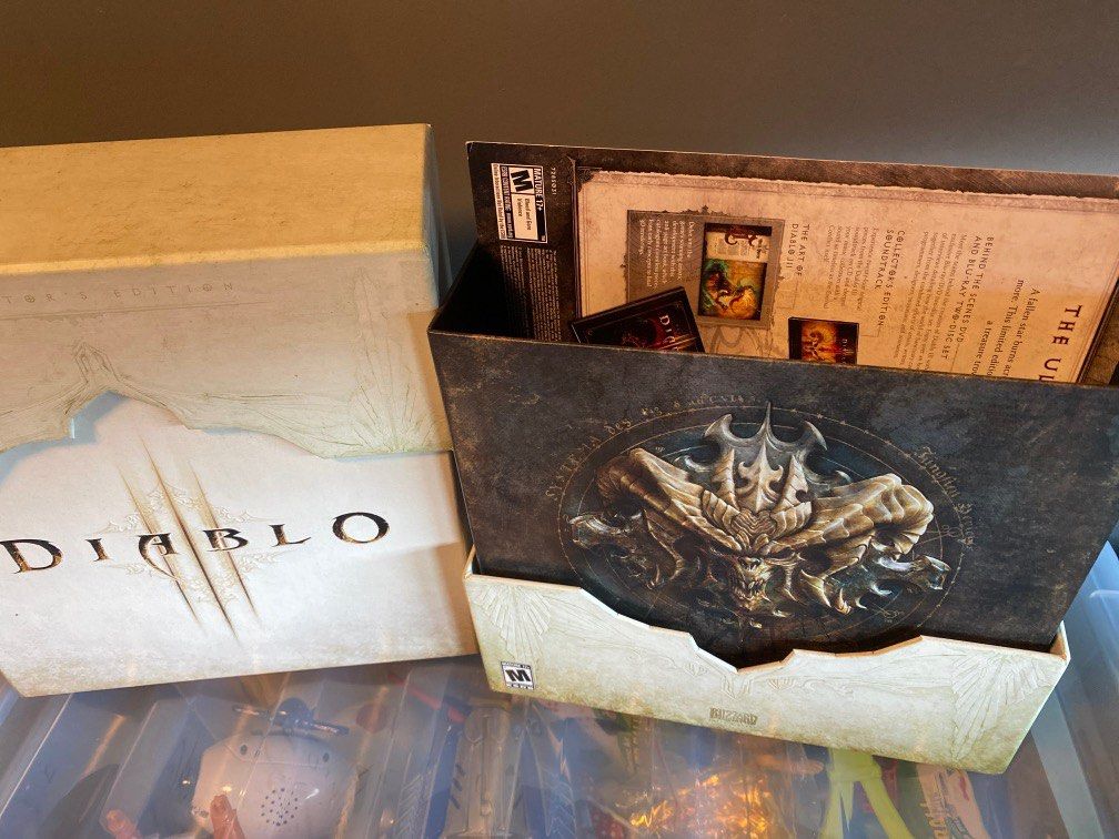 Diablo 3 collector's edition with special thumb drive , Hobbies & Toys ...