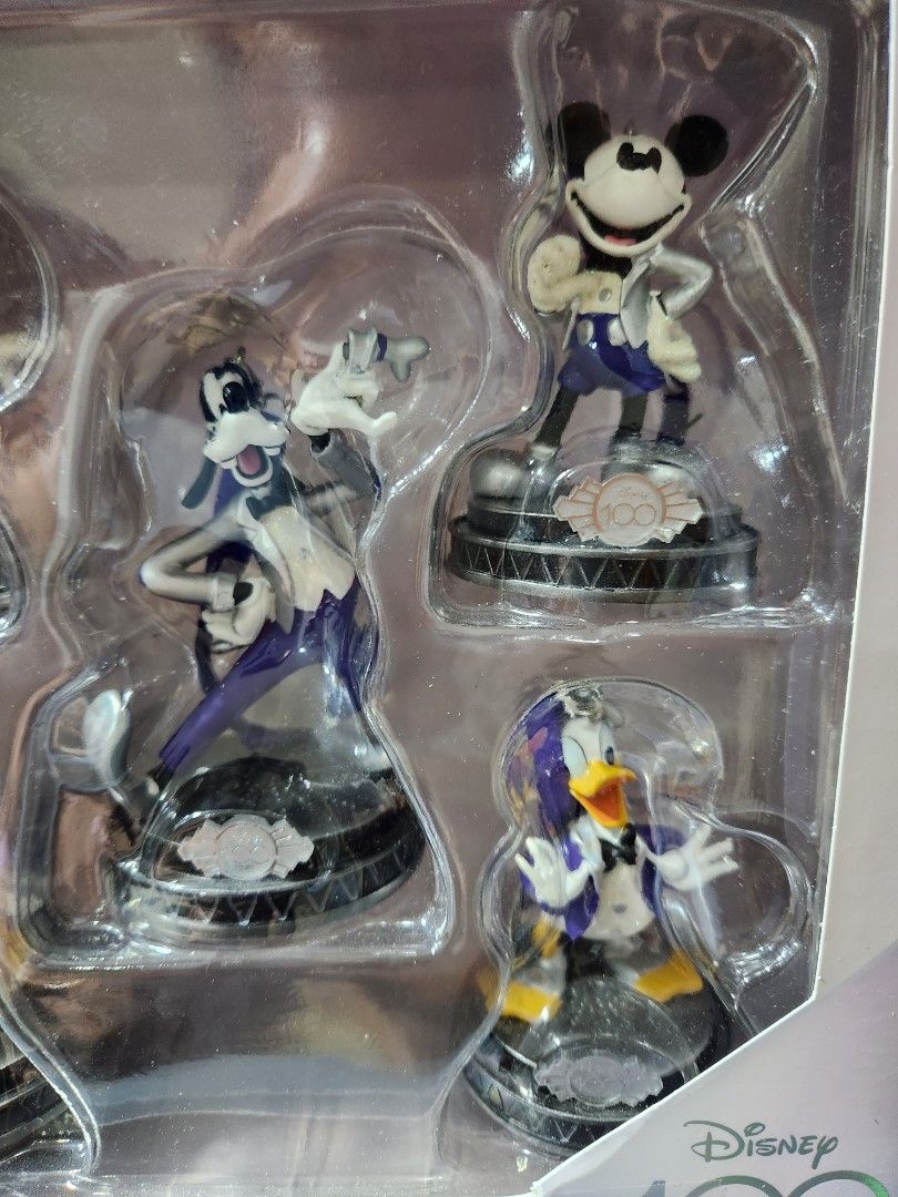DISNEY 100 Collection, Hobbies & Toys, Memorabilia & Collectibles ...