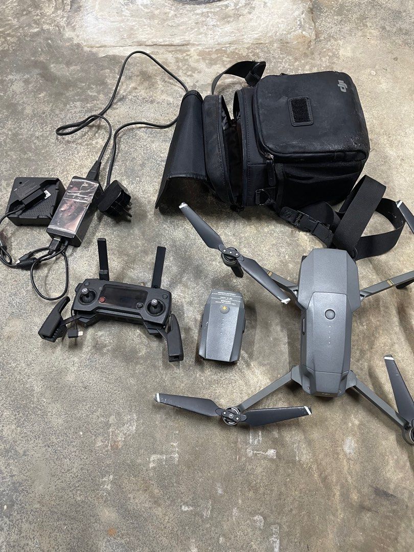 Dji mavic pro 1, Photography, Drones on Carousell