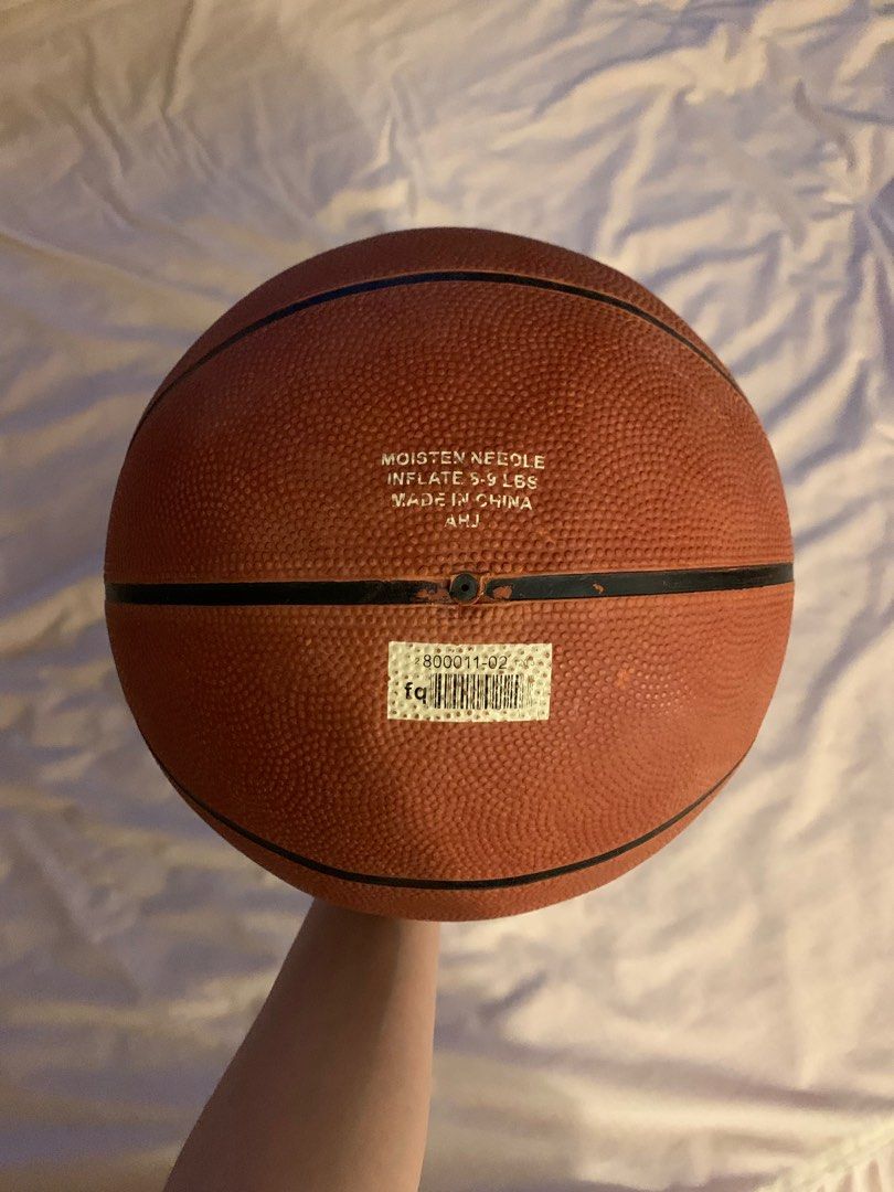 dunlop basketball, Sports Equipment, Sports & Games, Racket & Ball ...