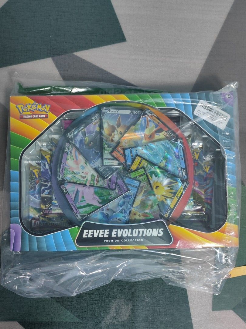 Eevee Evolutions Premium Collection Box Sealed Pokemon Evolving Skies ...