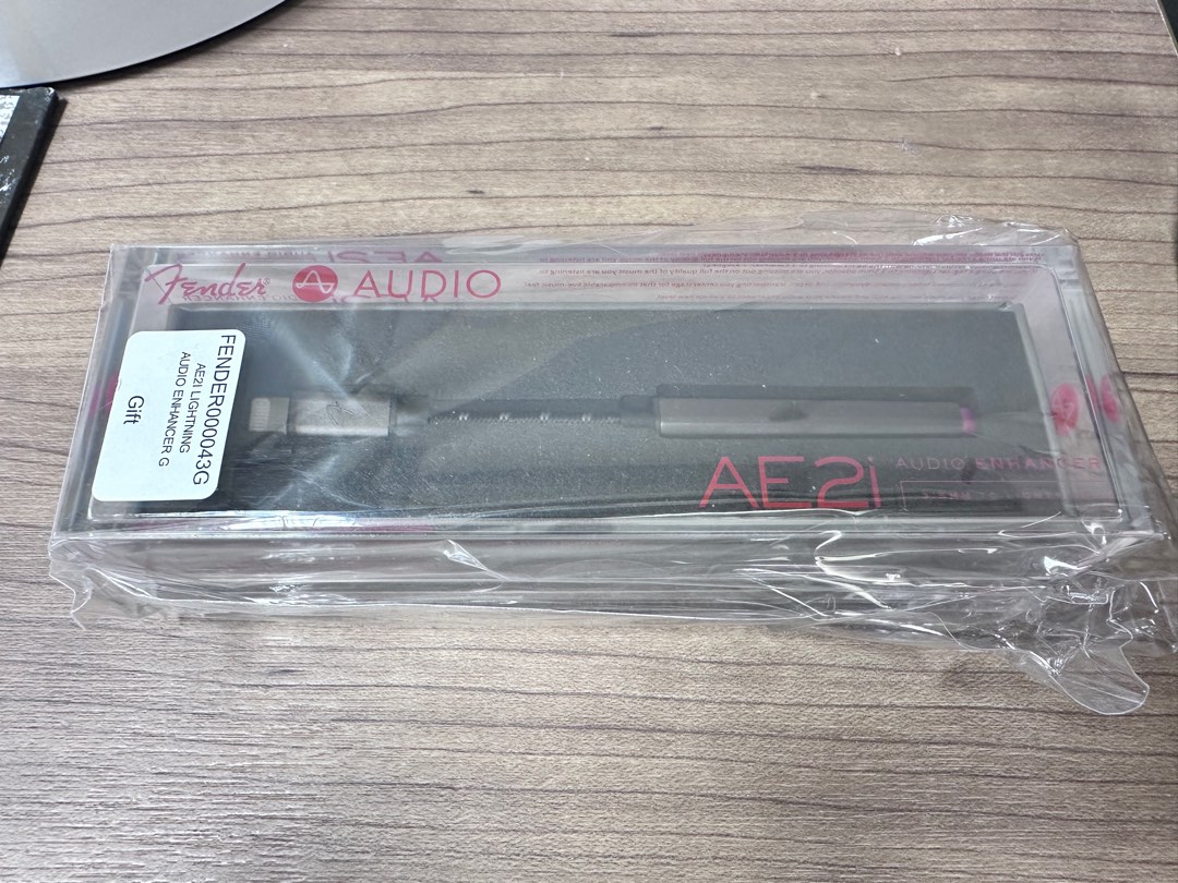 Fender Audio AE2i Audio Enhancer, 音響器材, 頭戴式/罩耳式耳機 - Carousell