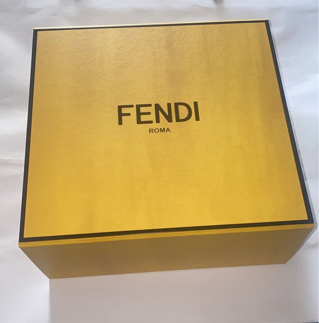 Fendi Folding Boxes, Announcements on Carousell