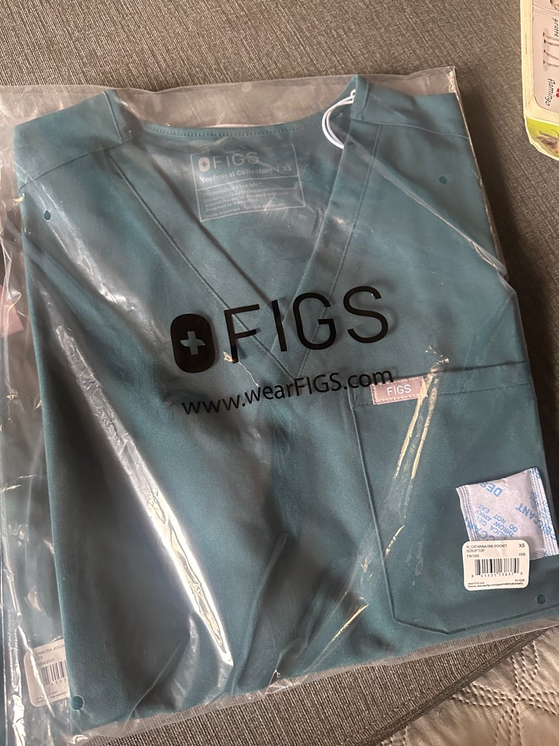 Figs Scrub Set, Women's Fashion, Activewear on Carousell