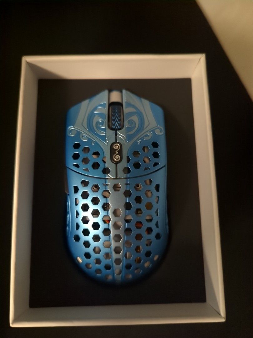 Finalmouse Starlight 12 Poseidon S, Computers & Tech, Parts ...