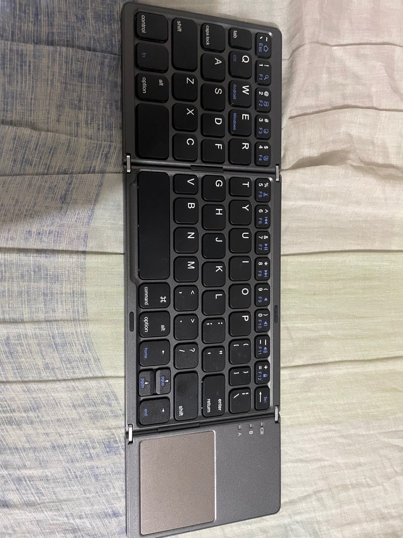 Foldable Touch: Foldable Keyboard with Touch Pad, Computers & Tech ...