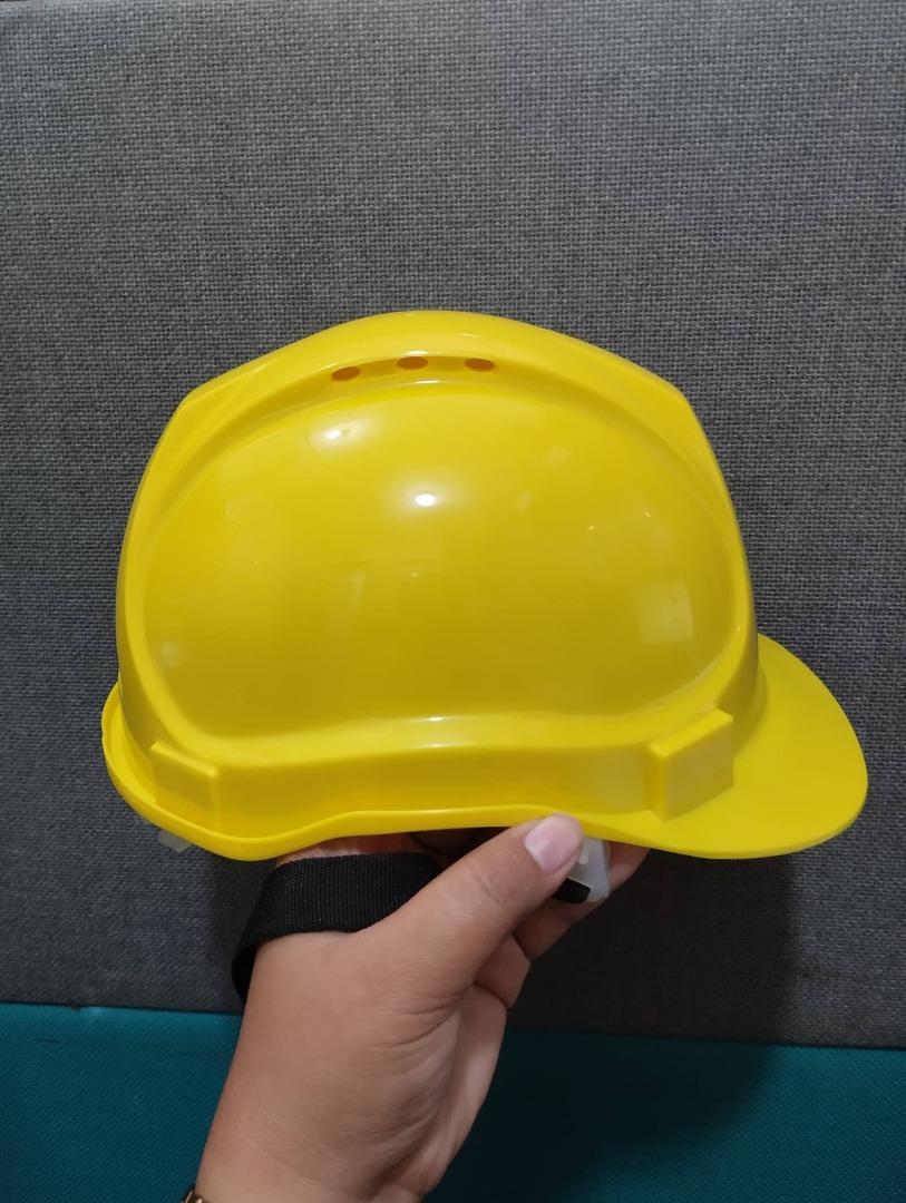 HARD HAT, Men's Fashion, Coats, Jackets and Outerwear on Carousell