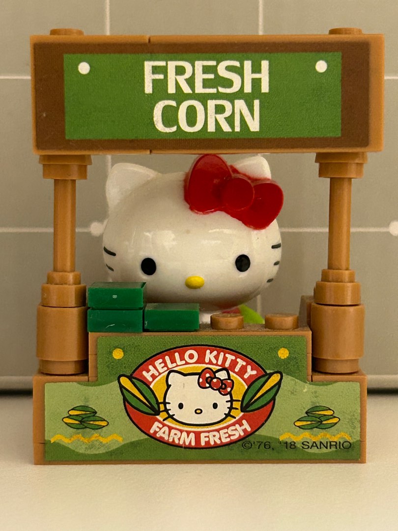 Hello kitty legos, Hobbies & Toys, Toys & Games on Carousell