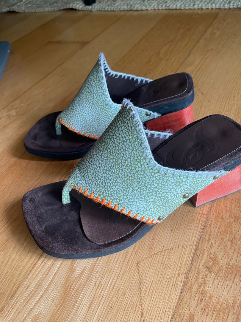 JOS Parang Bakya, Women's Fashion, Footwear, Heels on Carousell