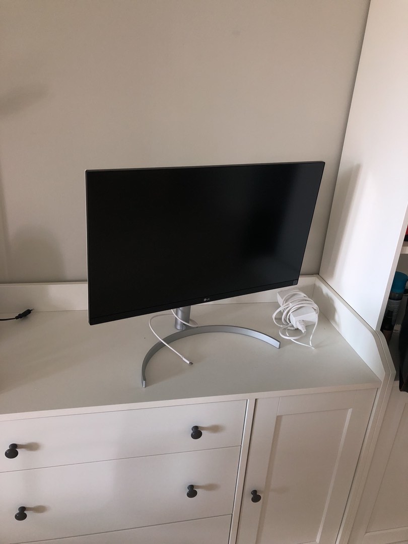 LG 70cm monitor, Computers & Tech, Desktops on Carousell