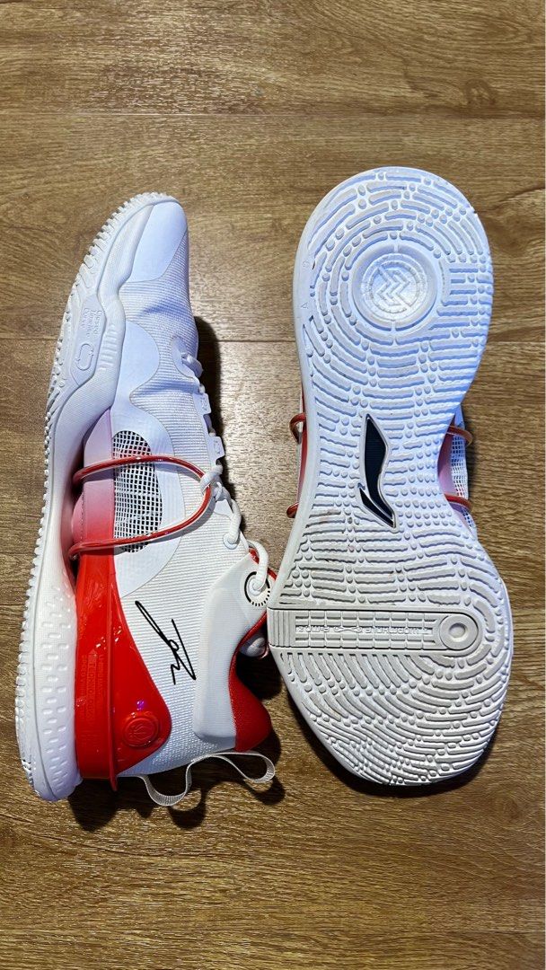 Lining Speed 8 Premium, Men's Fashion, Footwear, Sneakers on Carousell