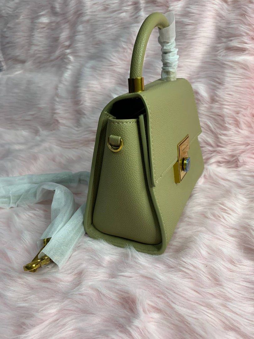 Mall pull out bag, Women's Fashion, Bags & Wallets, Shoulder Bags on ...