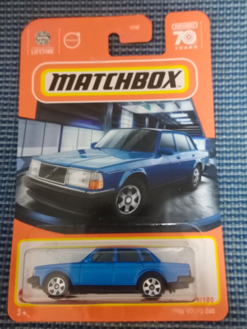 Matchbox volvo 240GL, Hobbies & Toys, Toys & Games on Carousell