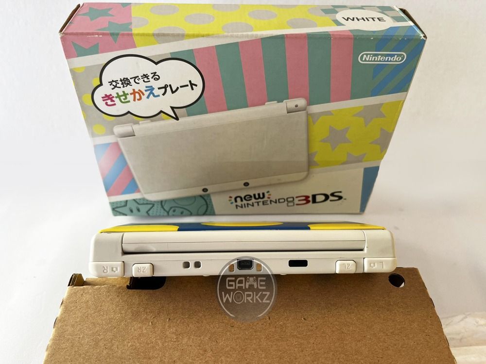 'New' Nintendo 3DS White console, Video Gaming, Video Game Consoles, Nintendo on Carousell