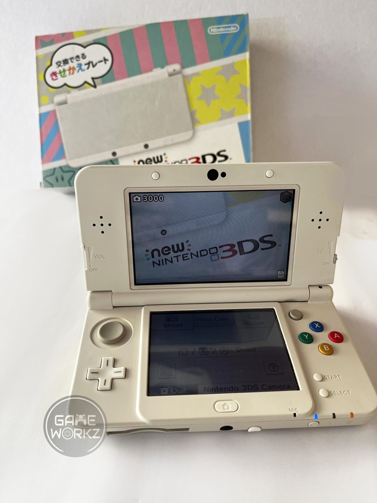 'New' Nintendo 3DS White console, Video Gaming, Video Game Consoles, Nintendo on Carousell