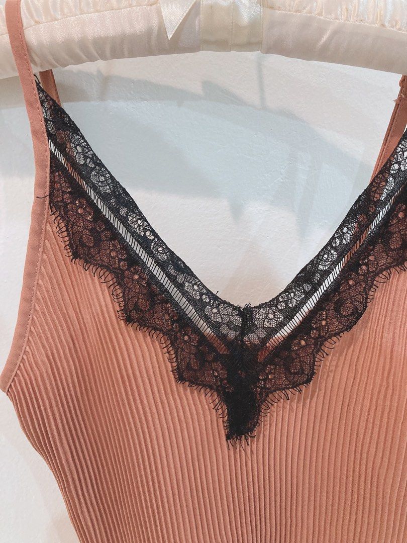 Primark Lace Singlet, Women's Fashion, Tops, Sleeveless on Carousell