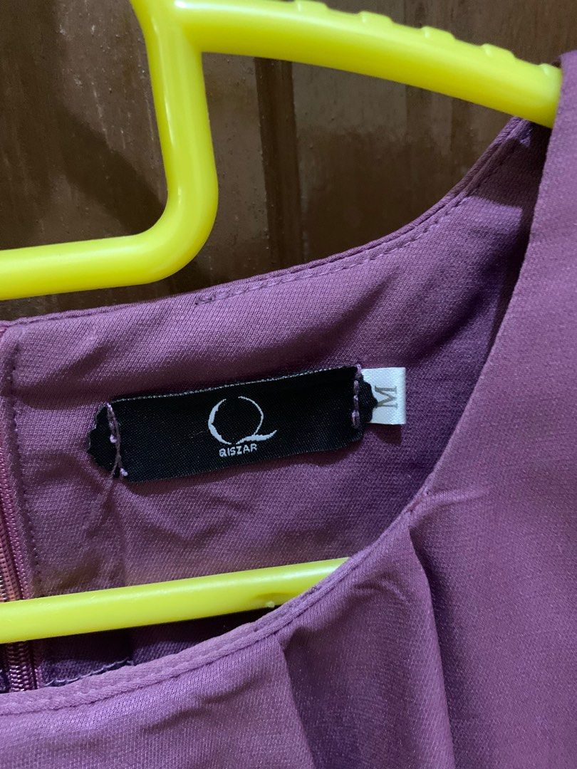 QIZAR kurung worn once, Beauty & Personal Care, Face, Makeup on Carousell