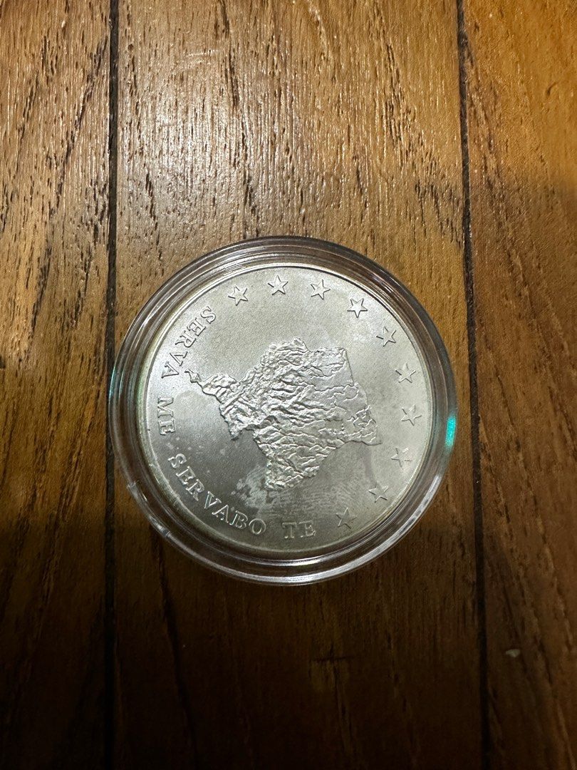 Republiek suriname 2013 1oz silver coin *Milk spots/fingerprint/toning ...