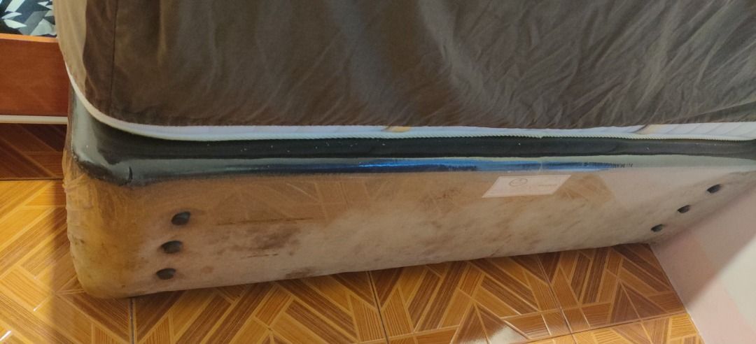 Salem boxbed base with 2 drawers and headboard, Furniture & Home Living, Furniture, Bed Frames ...