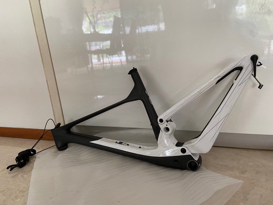 SCOTT SPARK 900 TUNED frame L size, Sports Equipment, Bicycles & Parts ...