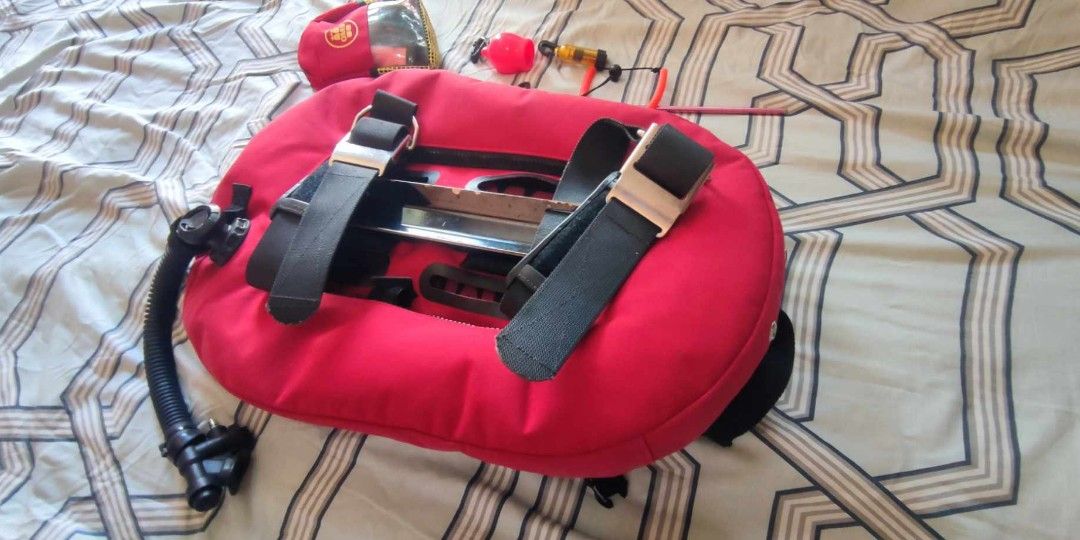 Scuba Diving OMS BCD bladder, Sports Equipment, Sports & Games, Water ...