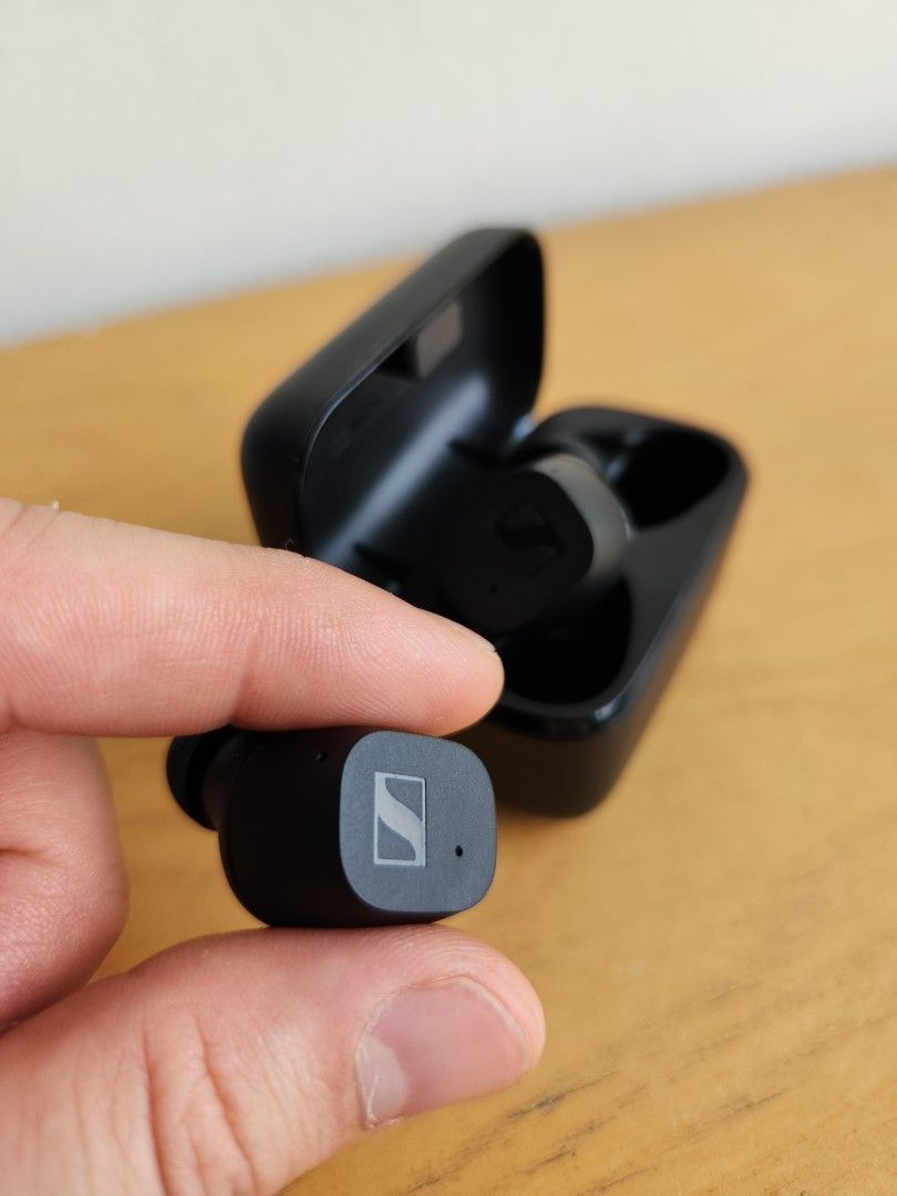 SENNHEISER TRUE WIRELESS Earphone, Audio, Earphones on Carousell