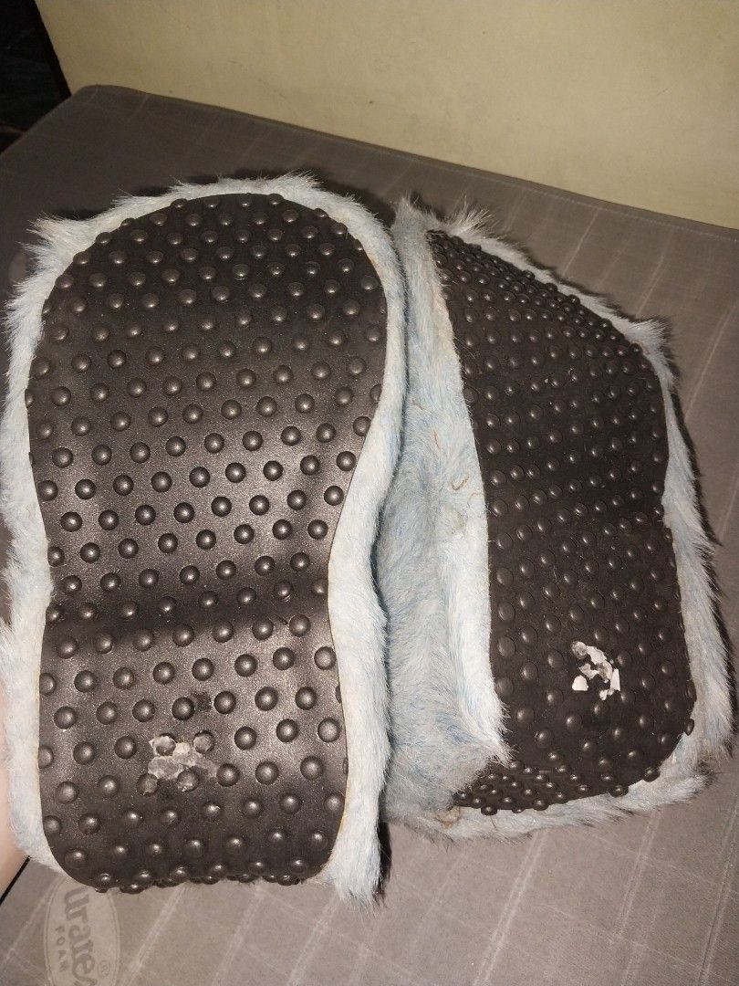 Sky blue furr 1 finger wedge, Women's Fashion, Footwear, Wedges on ...