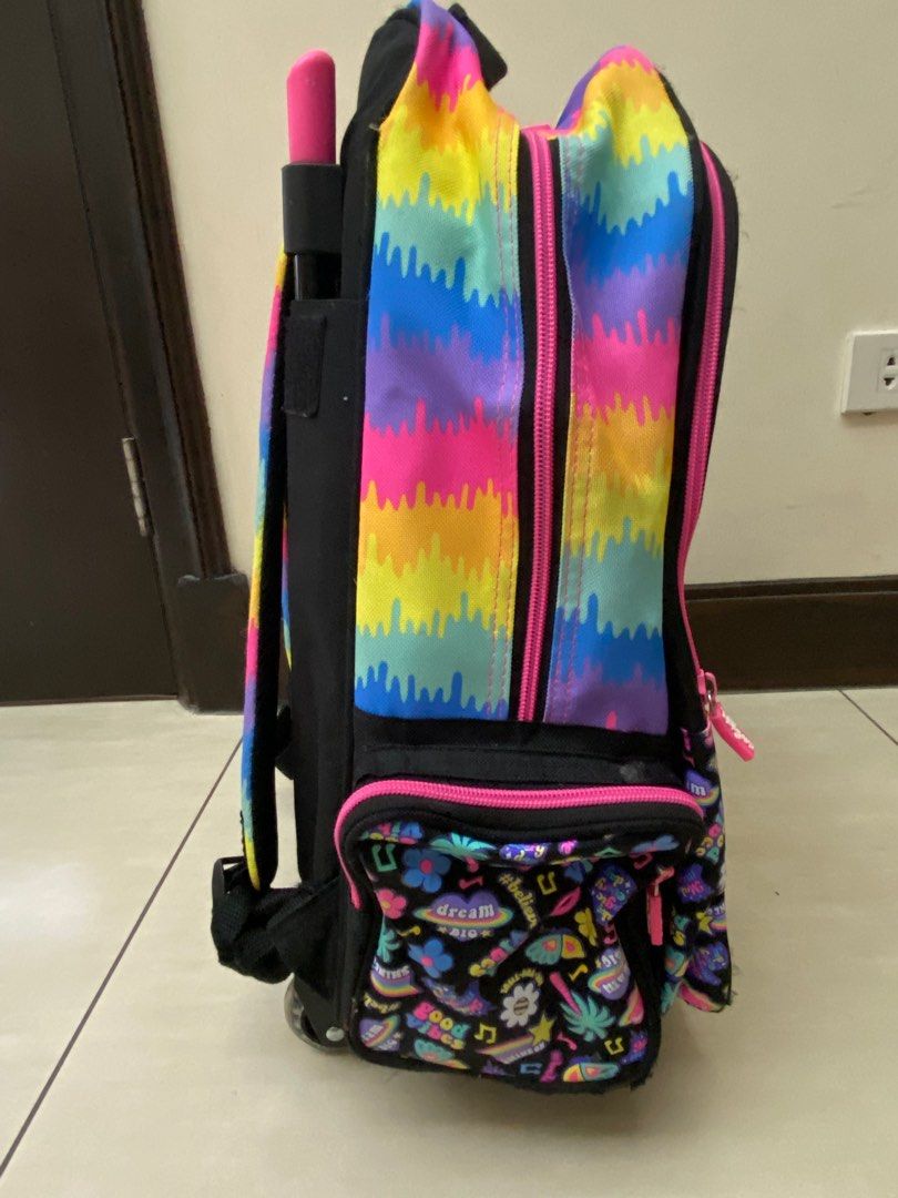 smiggle kids backpack trolley with light up wheels, Women's Fashion ...