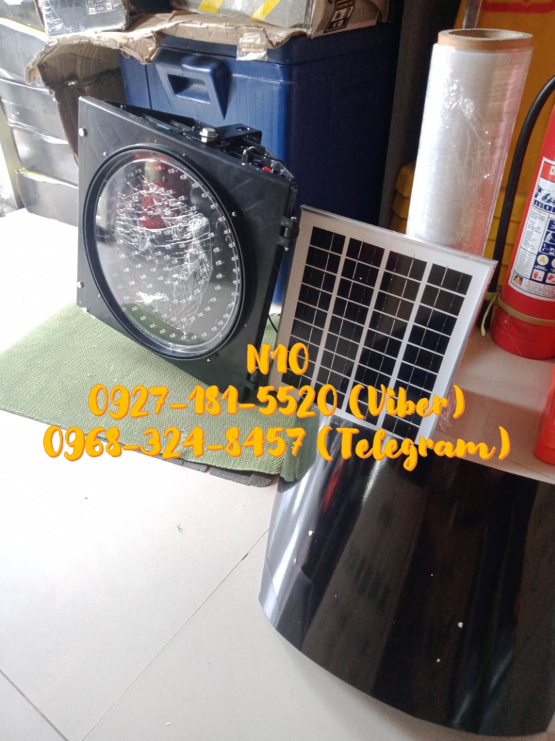 solar traffic light LED orange, Commercial & Industrial, Industrial ...