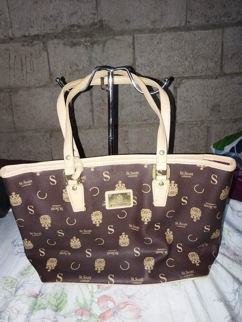 ST. SCOTT TOTE BAG, Women's Fashion, Bags & Wallets, Tote Bags on Carousell