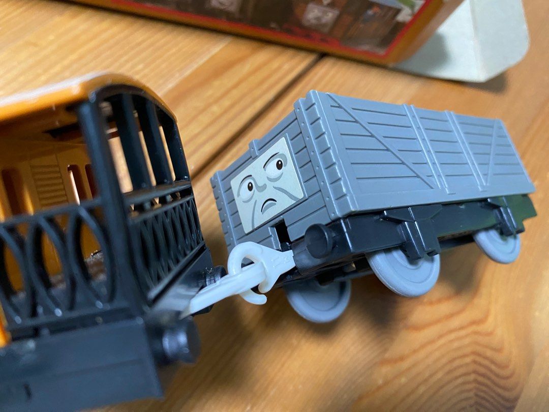 Thomas & Friends Carriages, Hobbies & Toys, Toys & Games on Carousell