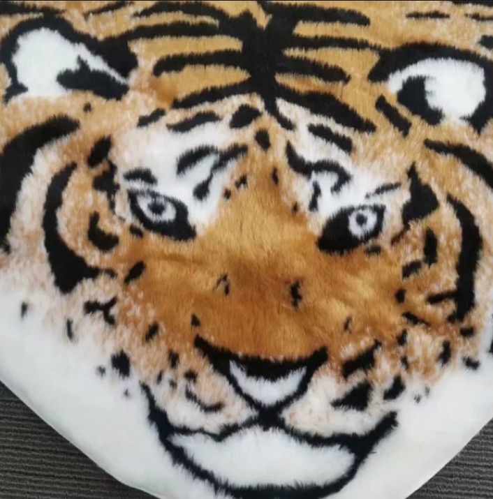 Tiger design Carpet, Furniture & Home Living, Home Decor, Carpets, Mats ...