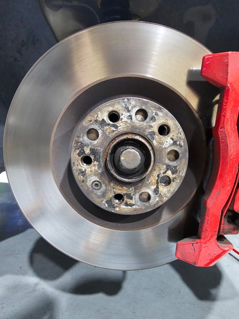 Used VW Golf R mk6 Brakes w/endless brake pad, Car Accessories ...