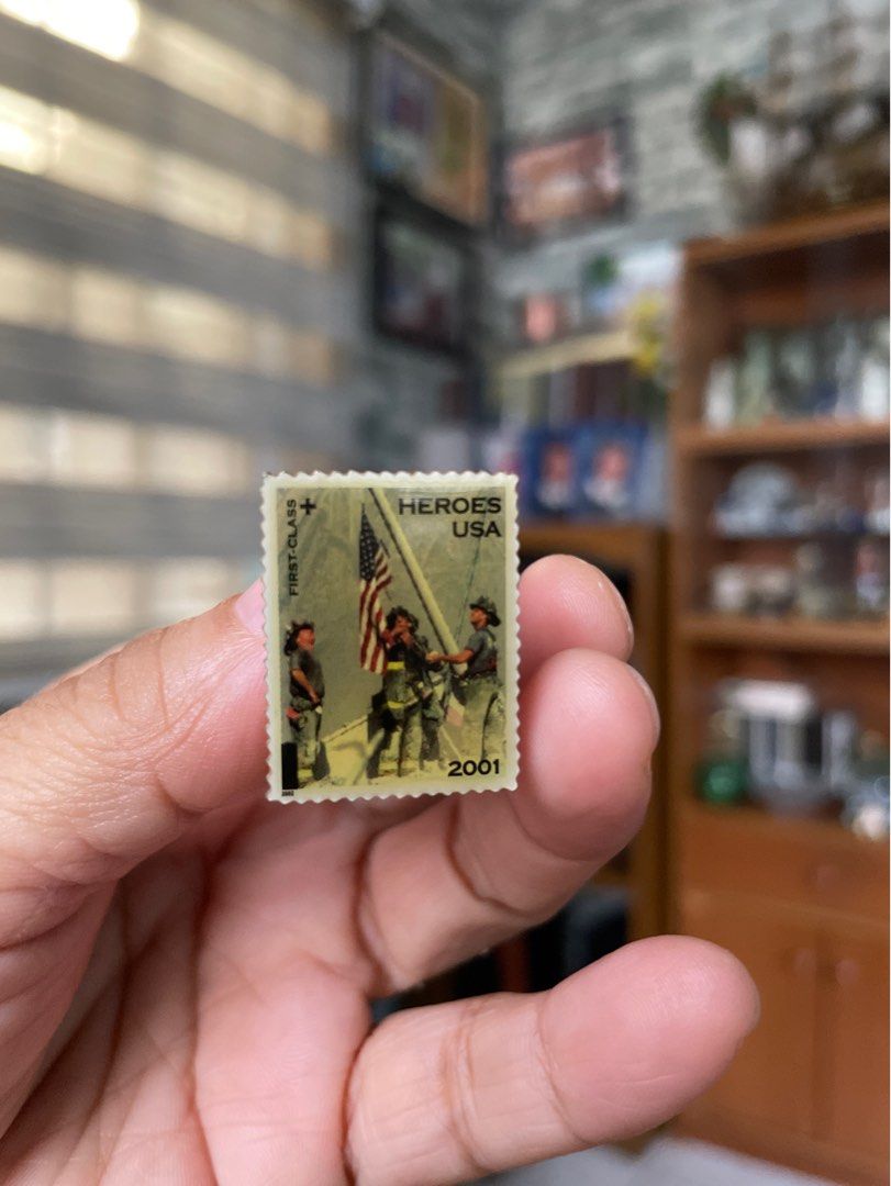 Vintage 2001 9/11 Heroes USA USPS First Class Stamp Lapel Pin Firemen ...