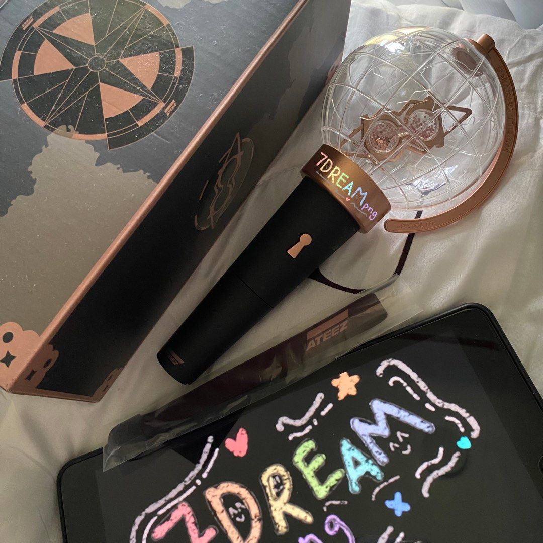 wts ateez lightstick version 1 lightiny v1 lfb, Hobbies & Toys ...