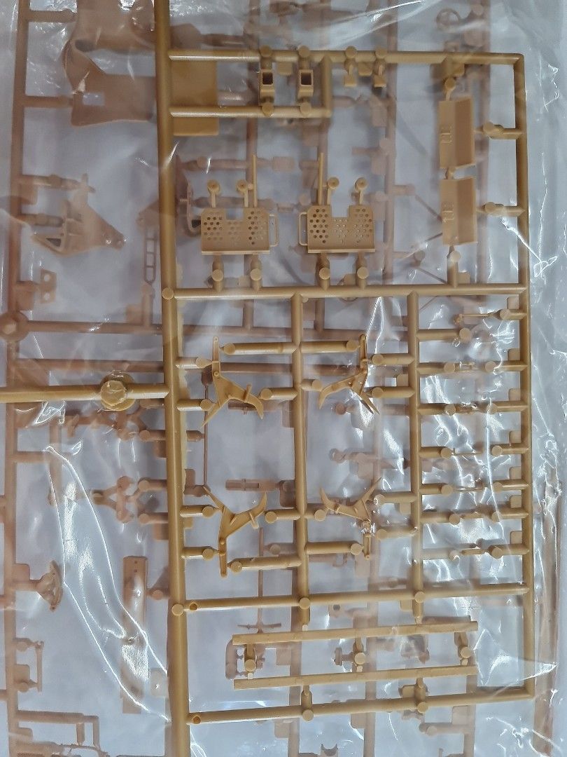 1/35 #AF35050 AFV Club German 105mm leFH18 Howitzer Field Artillery c/w ...