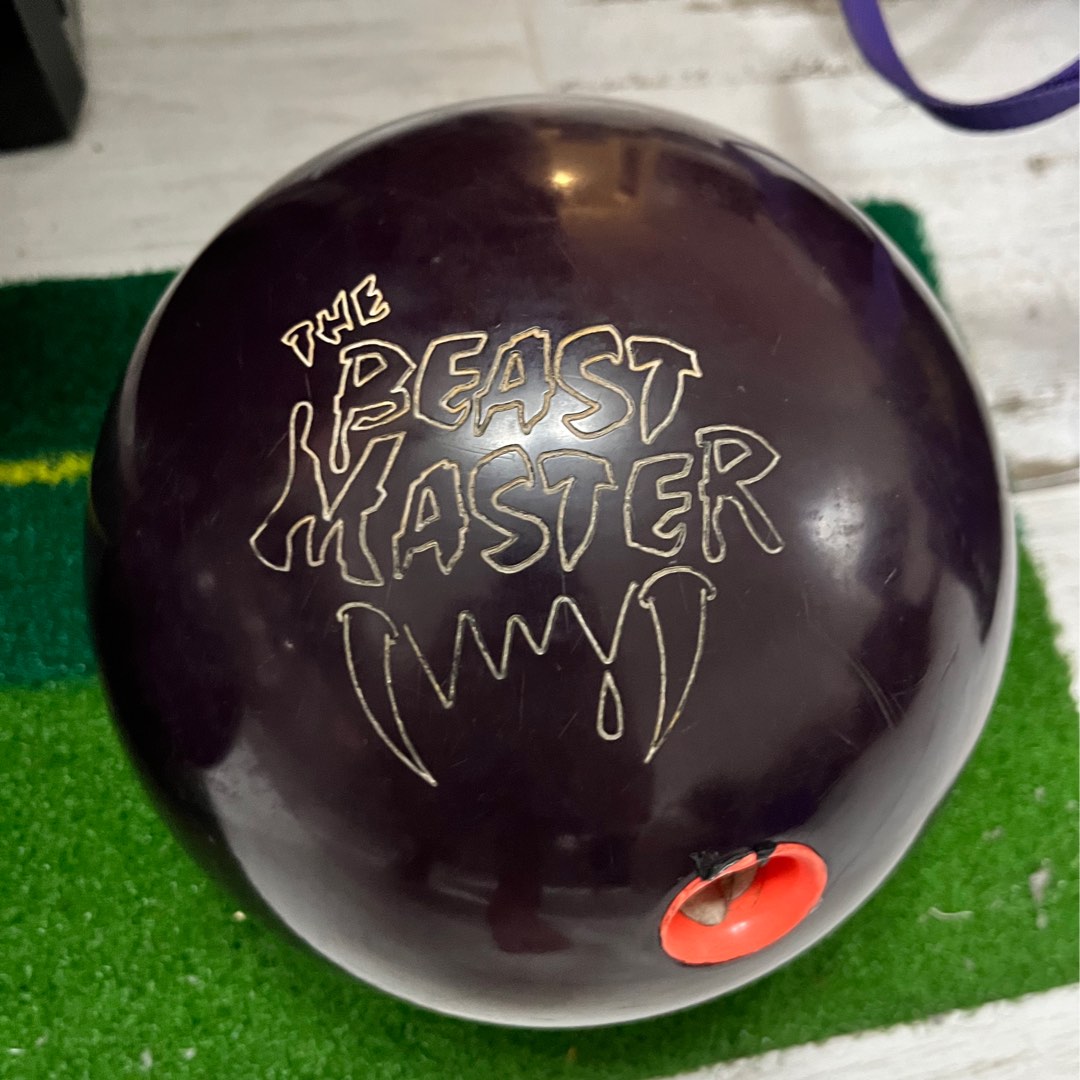 13lb Columbia Beast Master bowling ball, Sports Equipment, Sports ...