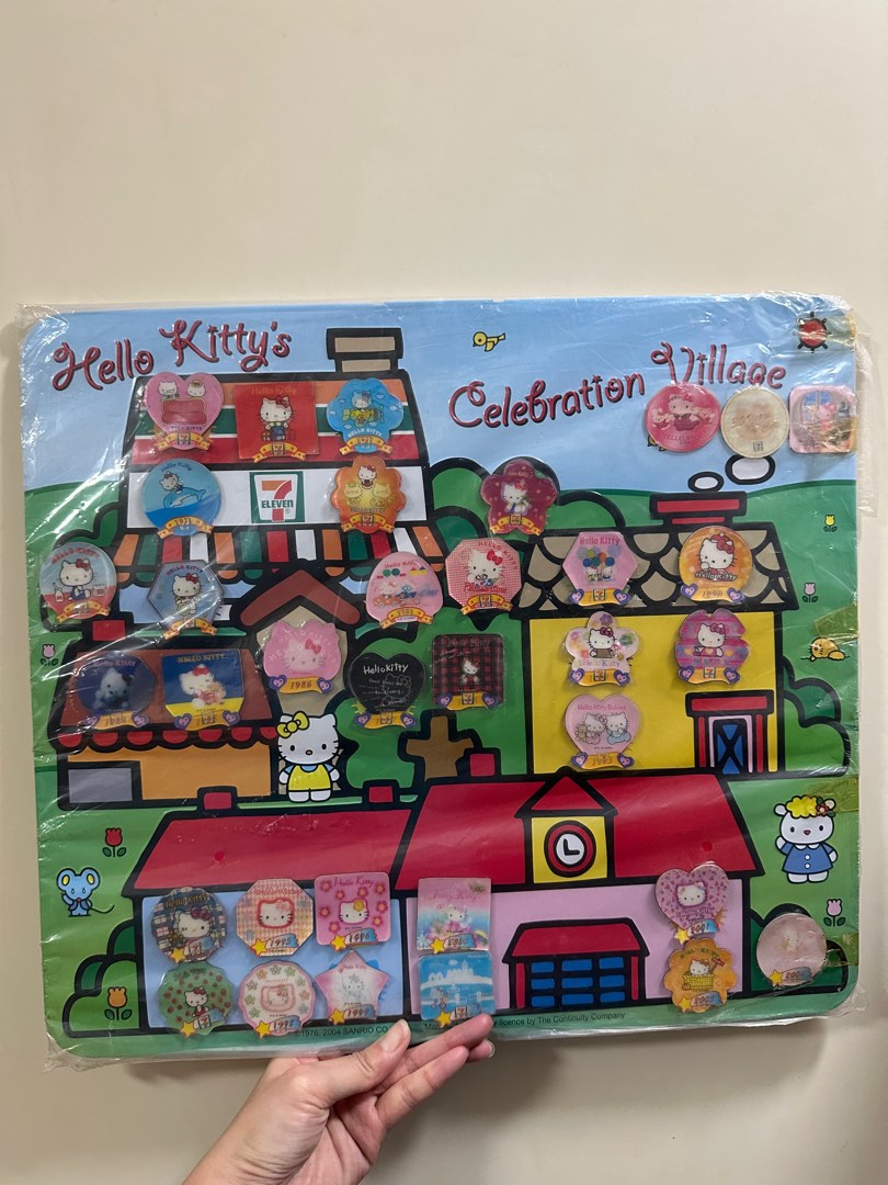 711 Hello Kitty 週年紀念磁貼記事版, 興趣及遊戲, 收藏品及紀念品, 古董收藏 - Carousell