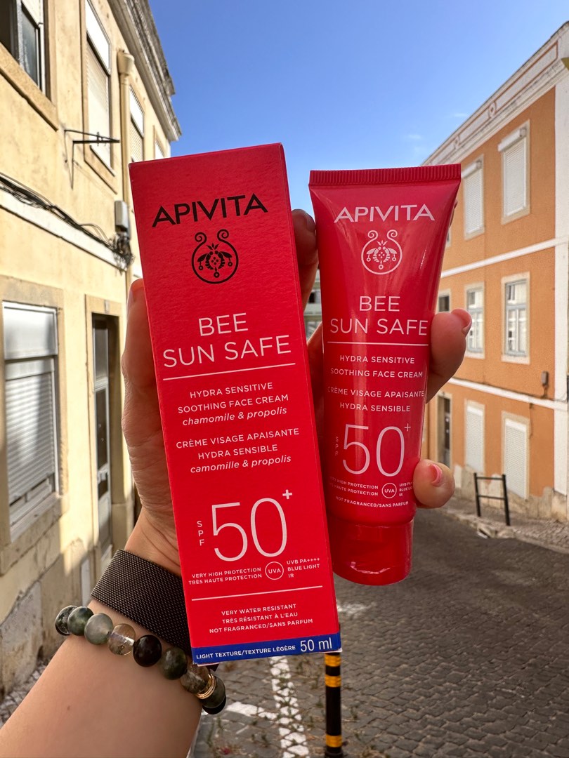 Apivita Bee Sun Safe Hydra Sensitive Soothing Face Cream SPF50+ Reef ...