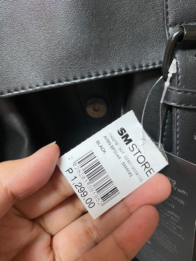 Arin Backpack Salvatorre Mann, Men's Fashion, Bags, Backpacks on Carousell