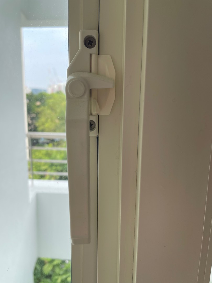 ASSA ABLOY Window Handle (Avon YKK Handle - Left side), Furniture ...