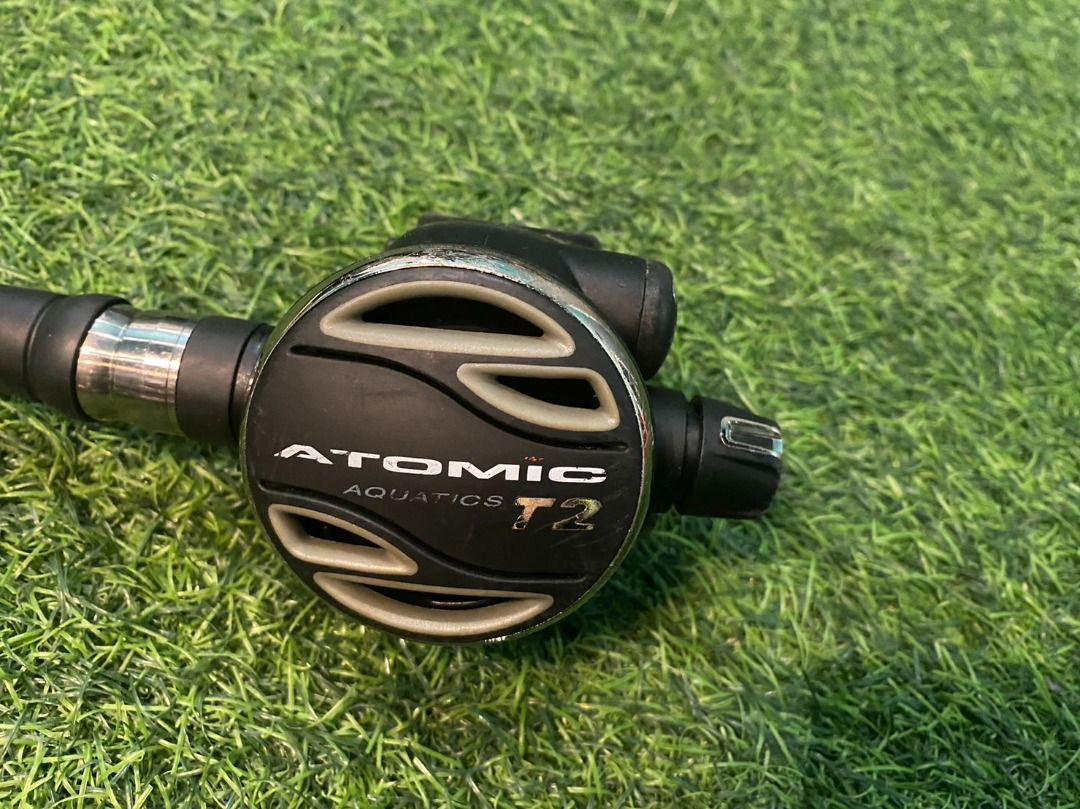 Atomic T2 全鈦 調節器組 Ti2 備二 AQUALUNG 二用錶 8成新 潛水 輕量化 調節器1年保固, 體育器材, 其他運動配件在旋轉拍賣