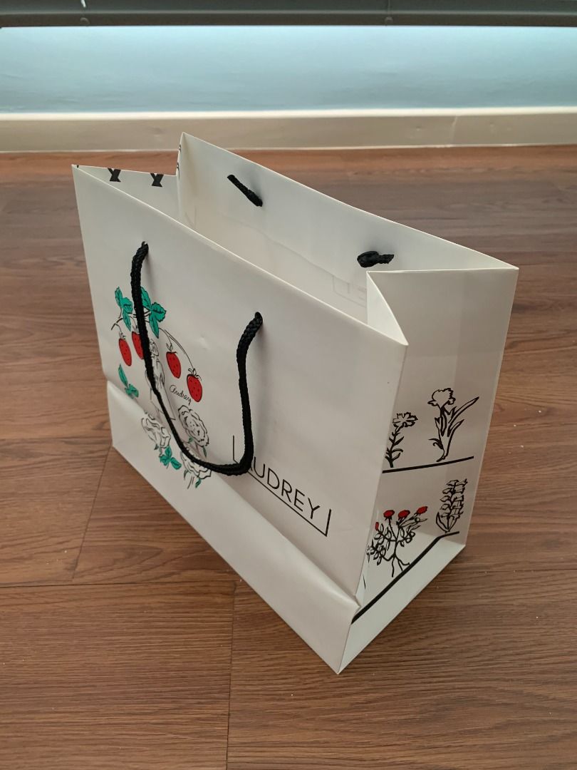 Audrey Japan Paper and Plastic Bags Design Collectibles, Hobbies & Toys ...