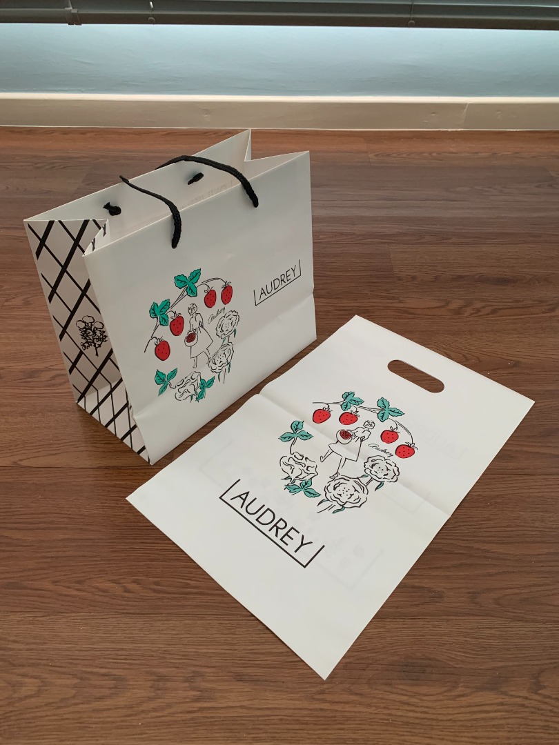Audrey Japan Paper and Plastic Bags Design Collectibles, Hobbies & Toys ...