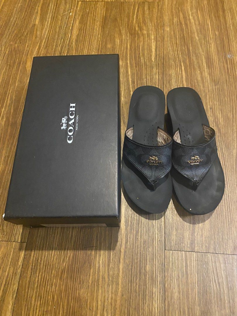 Coach platform slippers, Women's Fashion, Footwear, Flats & Sandals on ...