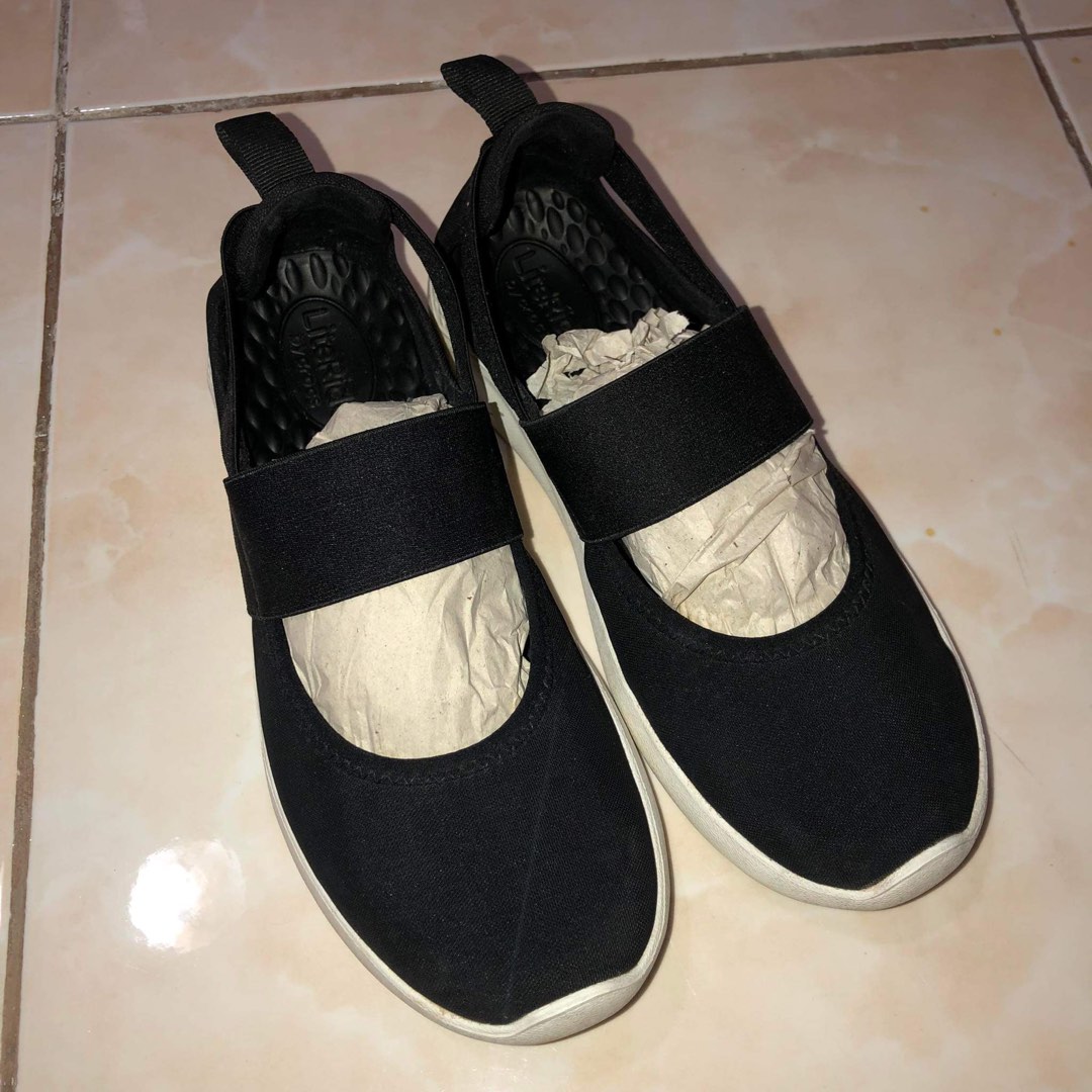Crocs Lite Ride, Women's Fashion, Footwear, Sneakers on Carousell
