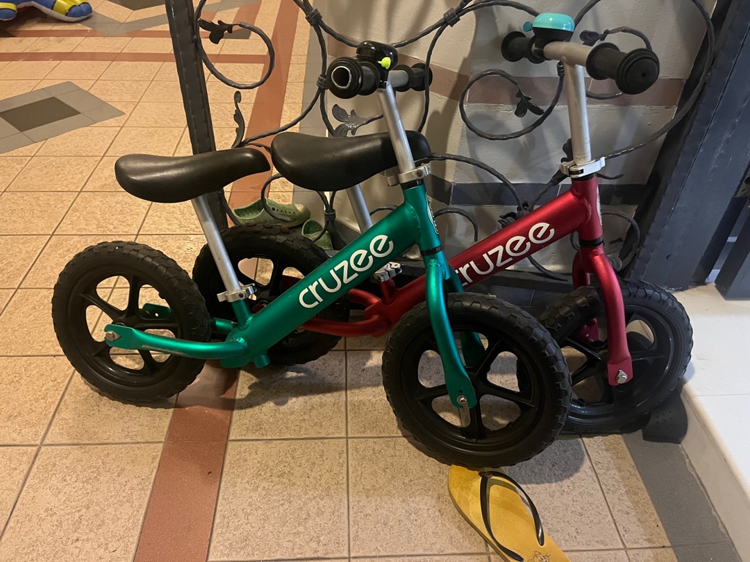 Cruzee Balance Bike Green , Babies & Kids, Going Out, Other Babies ...