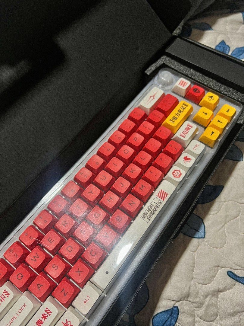 Custom GK68 Hot Swappable 65% Keyboard, Computers & Tech, Parts ...