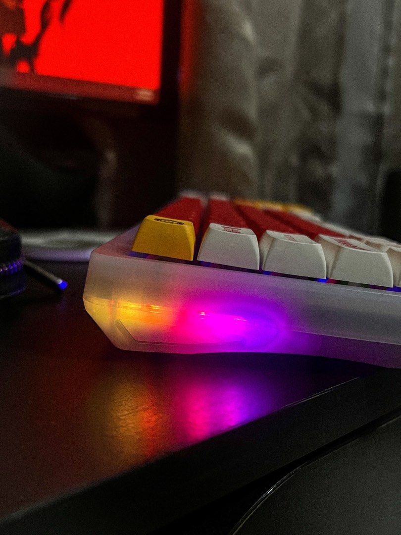 Custom GK68 Hot Swappable 65% Keyboard, Computers & Tech, Parts ...